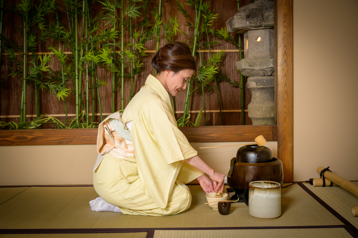 PRIVATE Kimono Tea Ceremony MAIKOYA at Shinjuku, Tokyo - Tea Ceremony ...