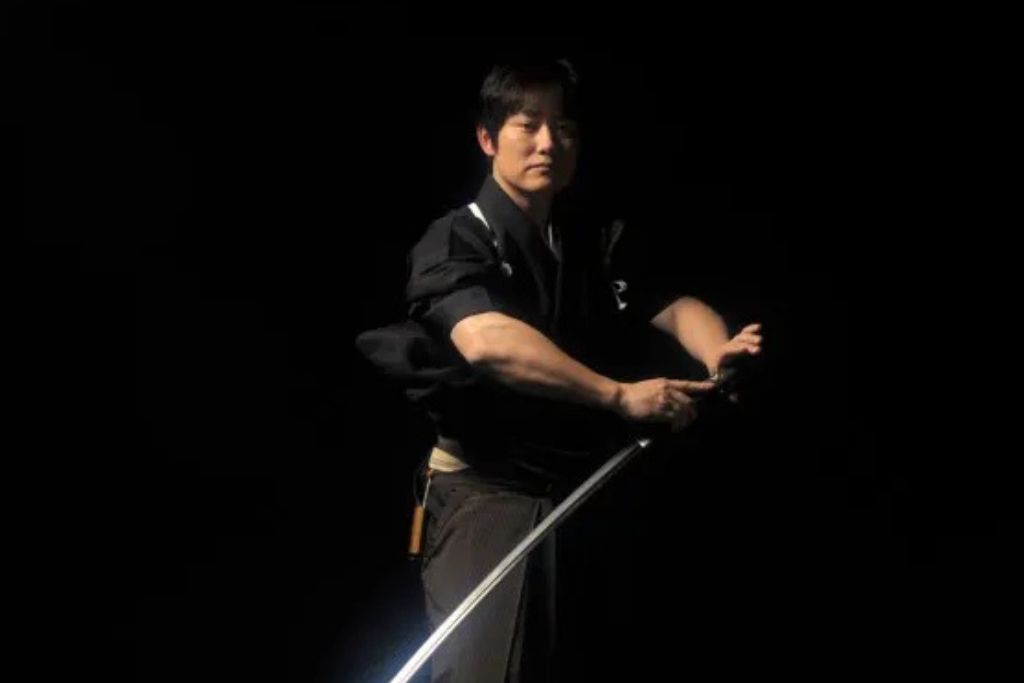 Samurai Experience with Isao Machii in Hyogo - Tea Ceremony Japan ...